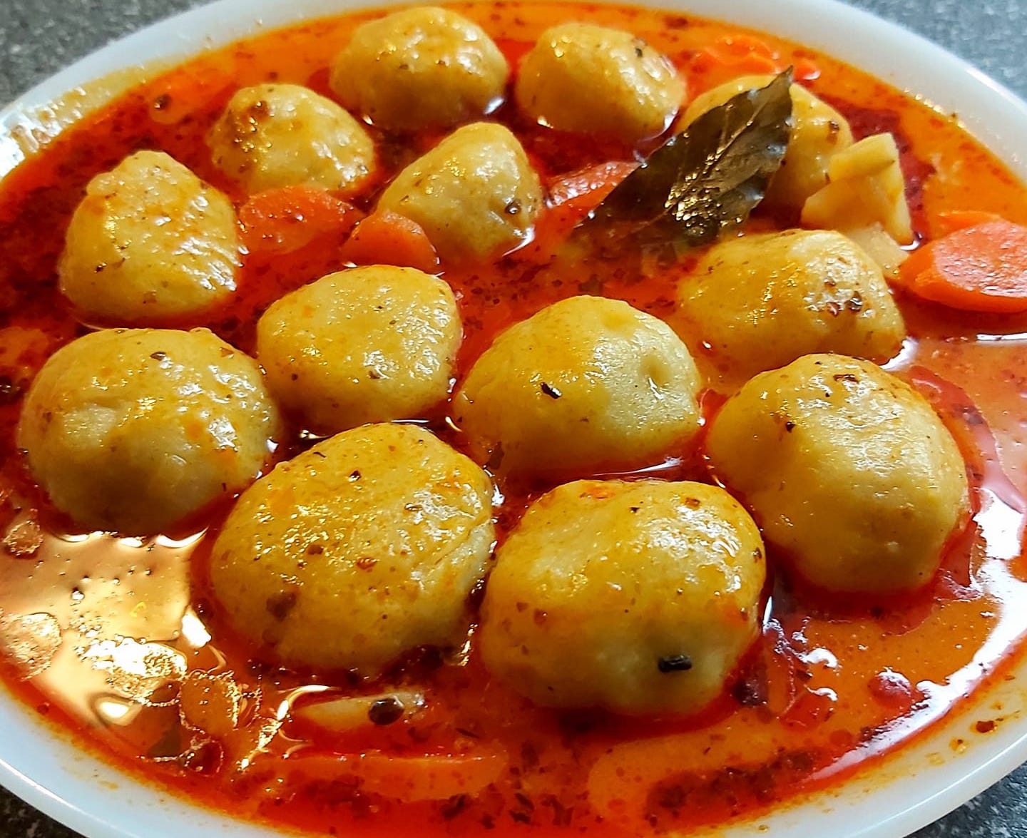 Krumpligombóc leves még finomabb ha a krumpli fözőlevét használjuk fel